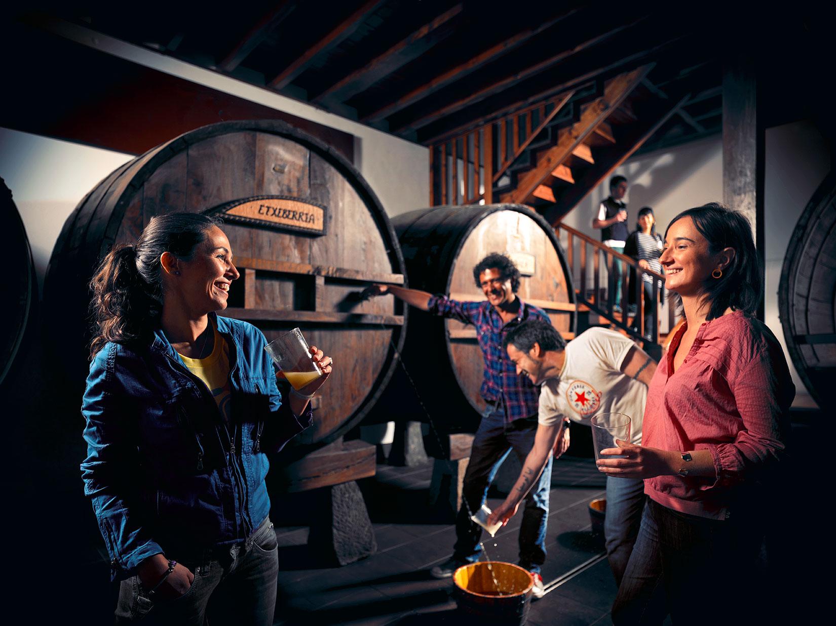 The cider season | Basque Country Tourism